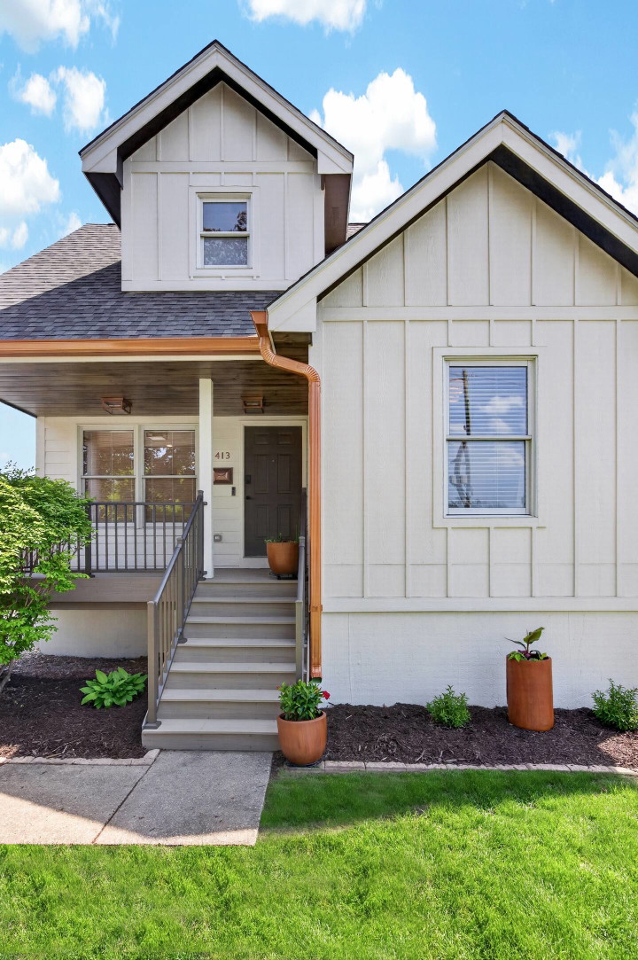 Cozy Copper Cottage In Historic Valley Junction - West Des Moines, IA