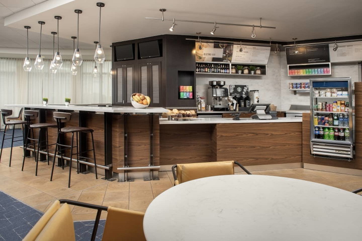 Near Lake Washington + Fitness & Pet-friendly Stay - Bothell, WA