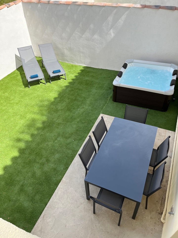Appartement Tout Confort Avec Jacuzzi - Arlés