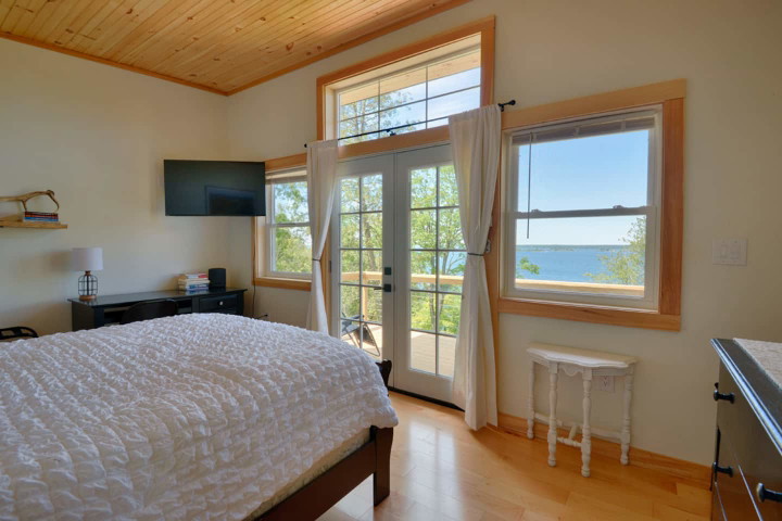 River Ledge Hideaway | Waterfront | Views - State of New York