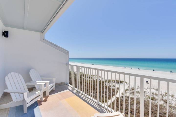 2-story Beachfront Condo In Pcb W/ Community Pool! - Rosemary Beach, FL