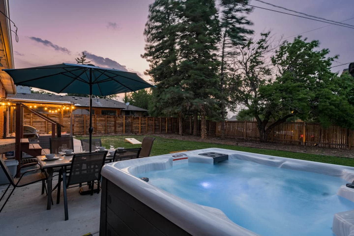Hot Tub All Winter, Gas Fire Pit, Game Room - Colorado