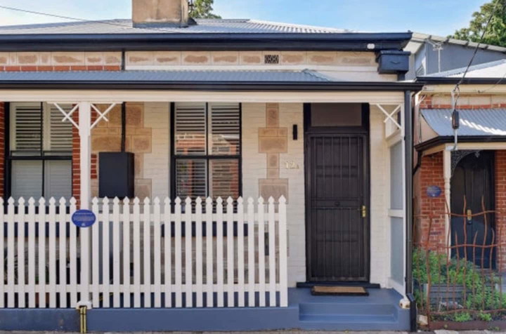 Stylish Adelaide Cbd Home - Prospect