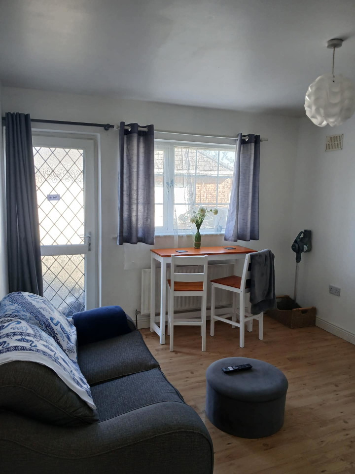 Cosy - Kildare