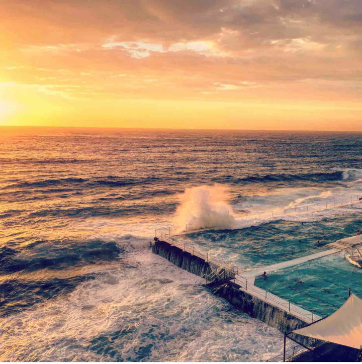 Stylish 2br Apartment | Stunning Ocean Views - Bondi Beach