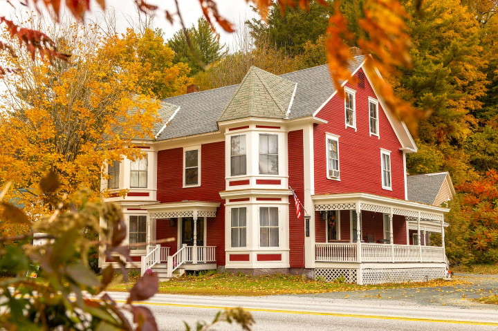 Riverfront Victorian Near Woodstock & Killington - Woodstock, VT