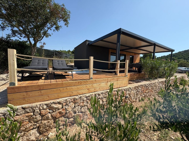 Gift-premium-private Bathroom-view To - Tisno