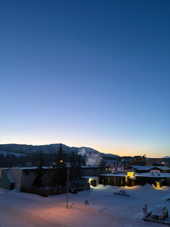 Skyline & Spruce - Upscale Downtown Whitehorse Apt - Whitehorse