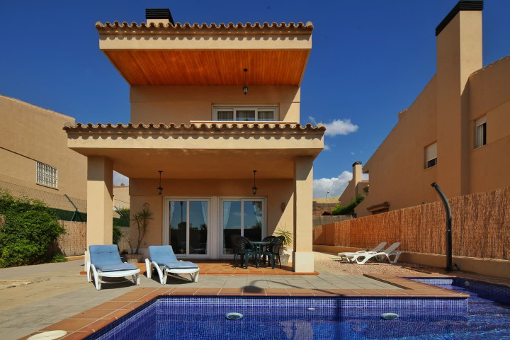 Villa & Pool. Sleeps 7. Otura, Granada. - Andalusia