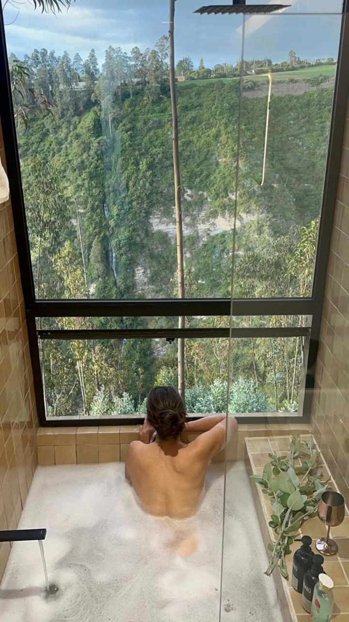 Treehouse W/ Hot Tub & Stunning View Near Airport - Quito