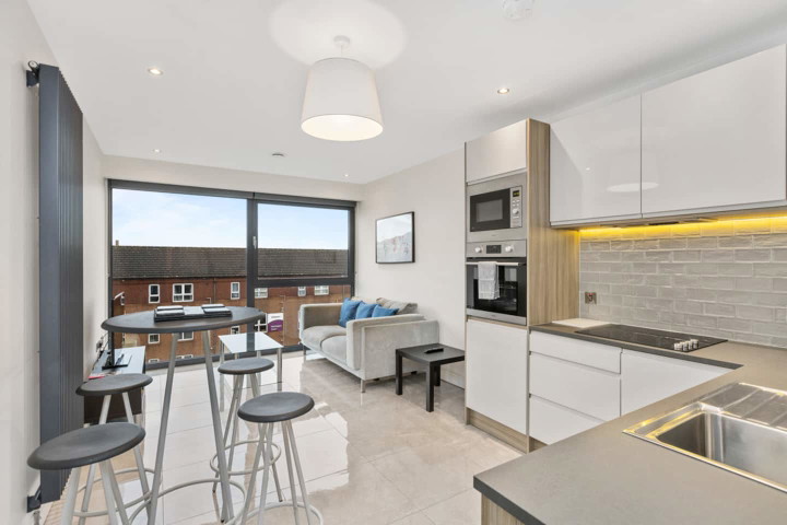Trendy 1 Bed Apartment In Belfast Creative Quarter - Belfast