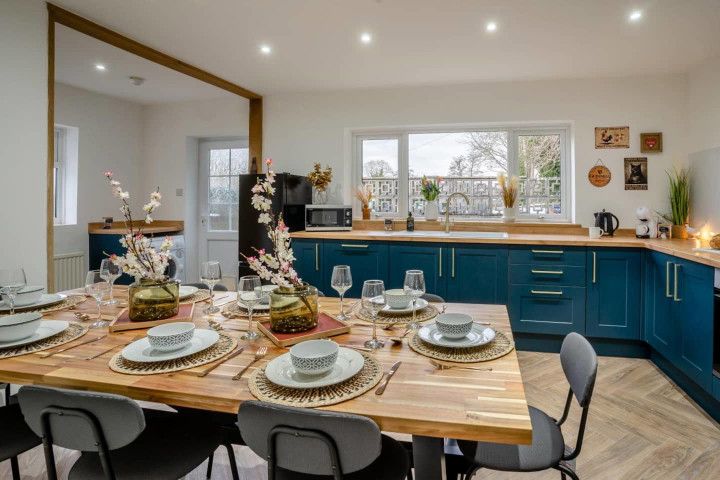 4 Bed In Brecon (Oc-h30823) - Brecon