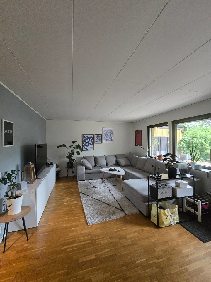 Mysigt Radhus Med Nära Till Centrala Ystad. - Ystad