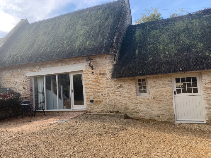Stunning Thatched Barn- Newly Renovated, High Spec - Rutland