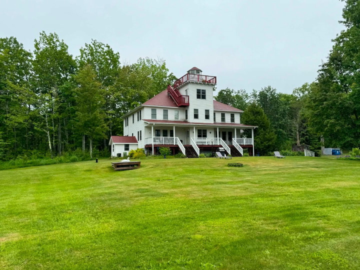 Raspberry On The Main/ Near The Beach/ Sleeps 17 - Bayfield, WI