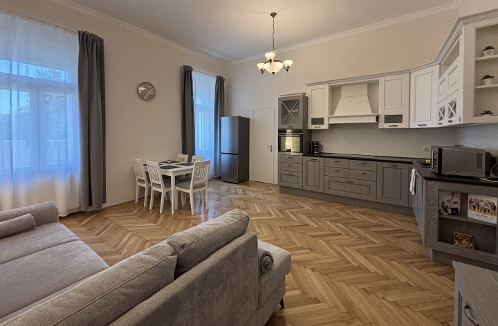 Aradi Residence Apartman - Pécs