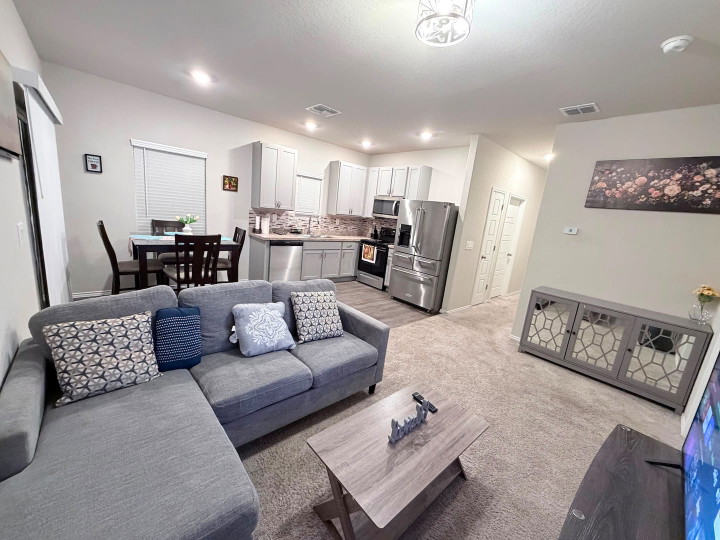 Cozy Retreat W/ King Bed, Gym & Bbq Grill - San Antonio, TX