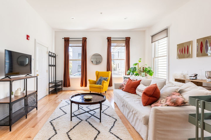 Stylish Hudson Getaway - Hudson, NY