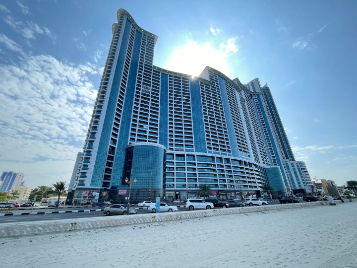 Newly Furnished Elegant 2br With Ajman/dubai Views - Ajman