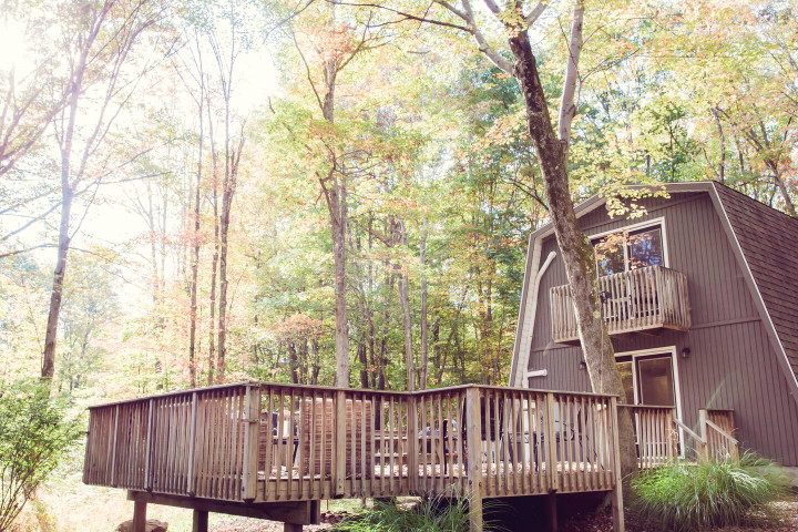 Mountain Woods Getawayfire Pit, Deck, Creek - Ohiopyle, PA