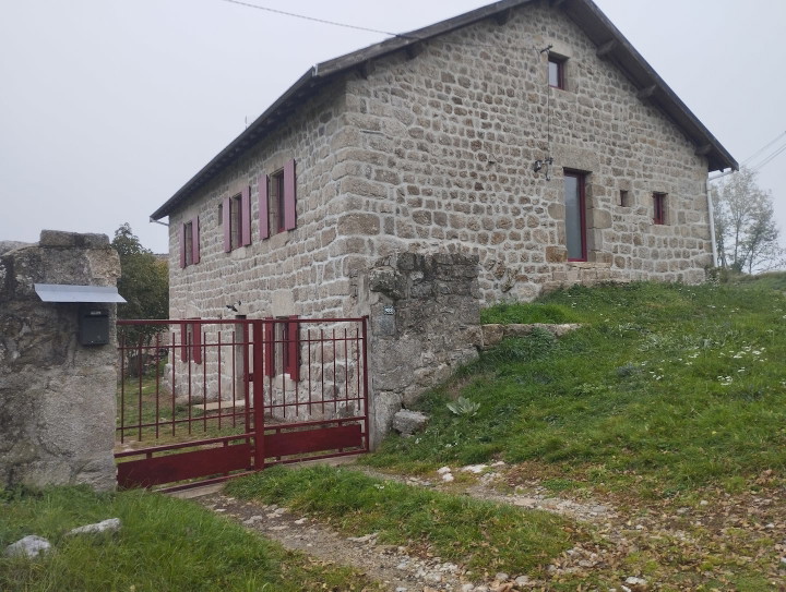 Hébergement, Ferme Rénovée, Moderne, Campagne - Saint-Bonnet-le-Froid