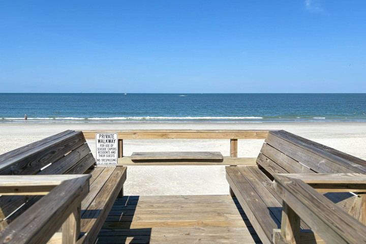 Brand New Furnishings, Private Beach Access, - St. Augustine, FL