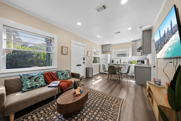 Serene 2br Bungalow Cute Home| Quiet & Central - Pasadena, CA