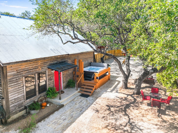 Happy Hideaway I Stars, Hot Tub, Wimberley - Wimberley, TX