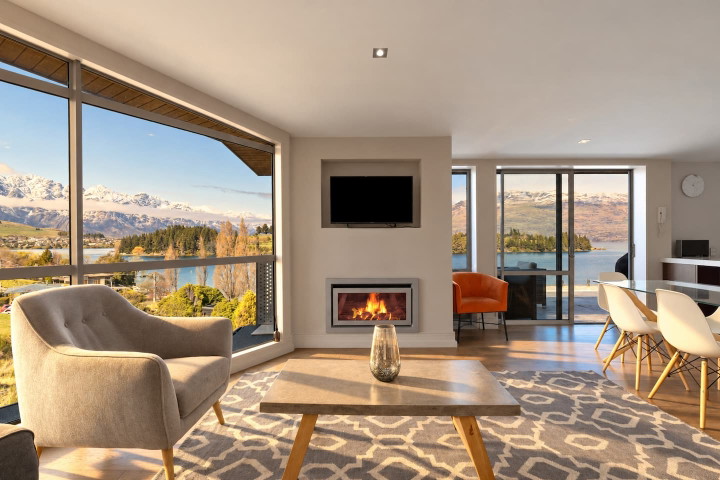 Penthouse 8 | Walk To Lake & Town - Queenstown