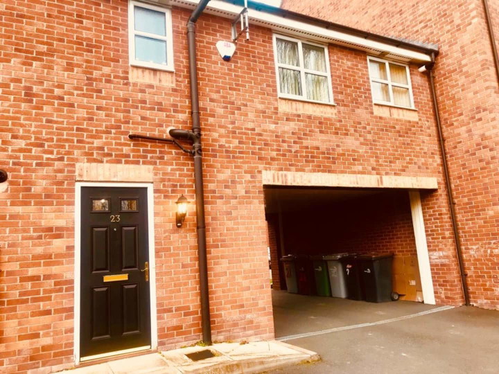 College Gate Apartment - Crewe