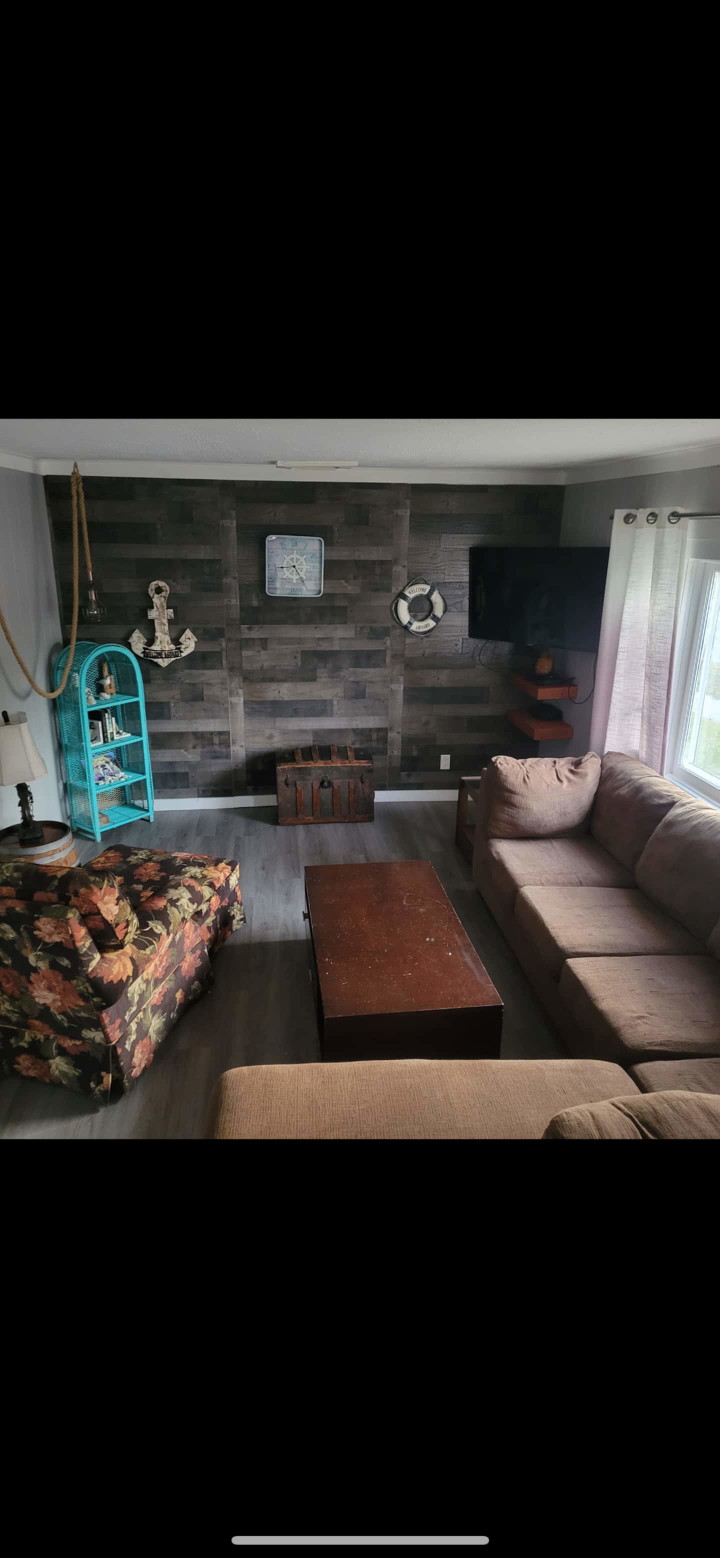 Boyne Mountain 5 Minute Drive And Walk To Beach And Downtown 5 Minutes. - East Jordan, MI