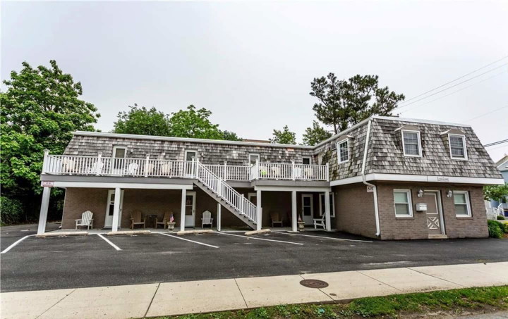 Ocean Block Condo Just A Short Walk From Everything Rehoboth Has To Offer! - Rehoboth Beach, DE