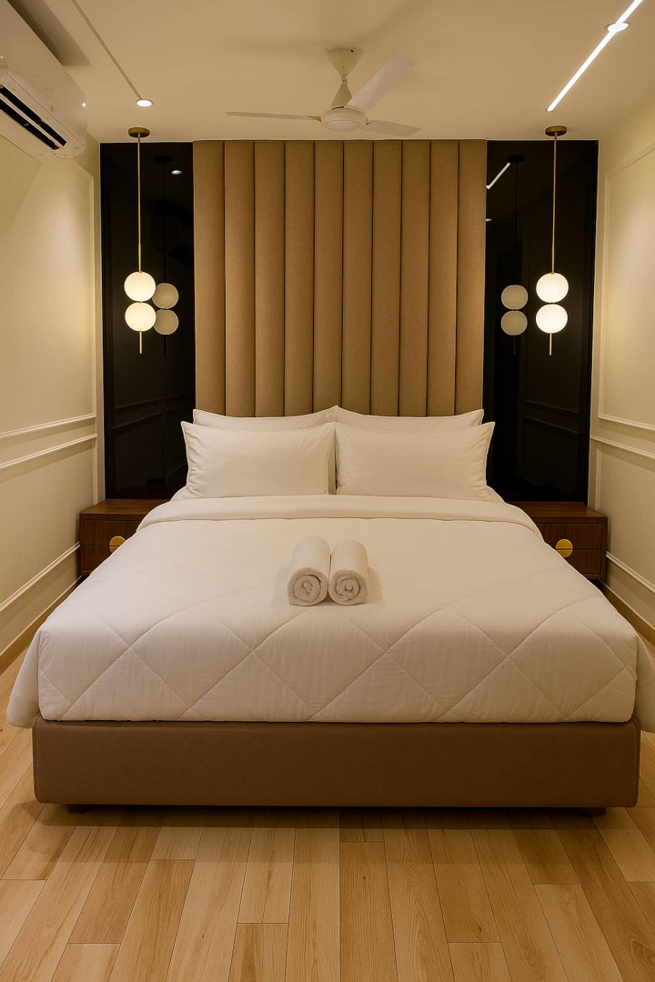Luxury 1bhk Suite With Rooftop Skydeck - Patna