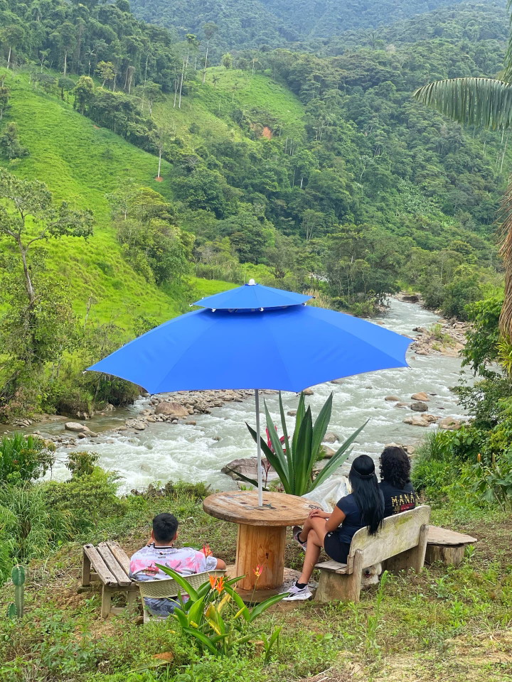 Casita Junto Al Río Con áRea Para Acampar - Zamora