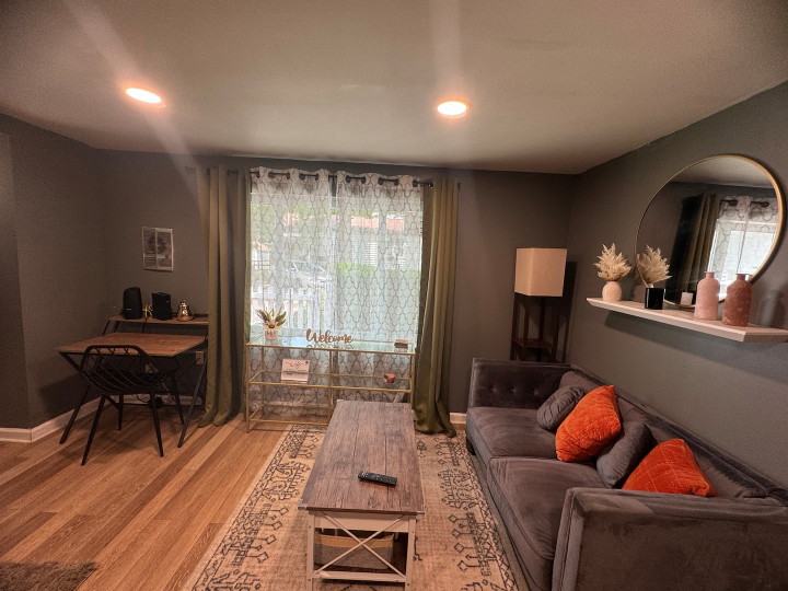 Cozy Cottage In Urban Seclusion - Cincinnati, OH
