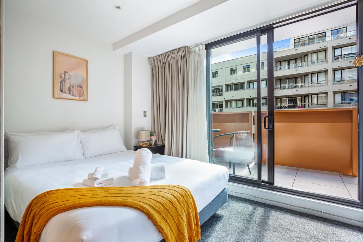 Sleek Central Stay With Balcony By Zodiak Stays - Auckland