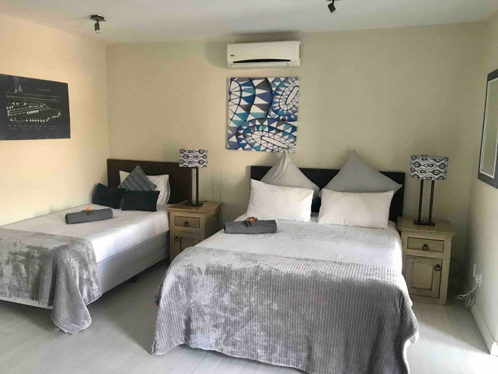 Gorgeous 4 Bedroom Home In Heart Of Sandton - Johannesburg