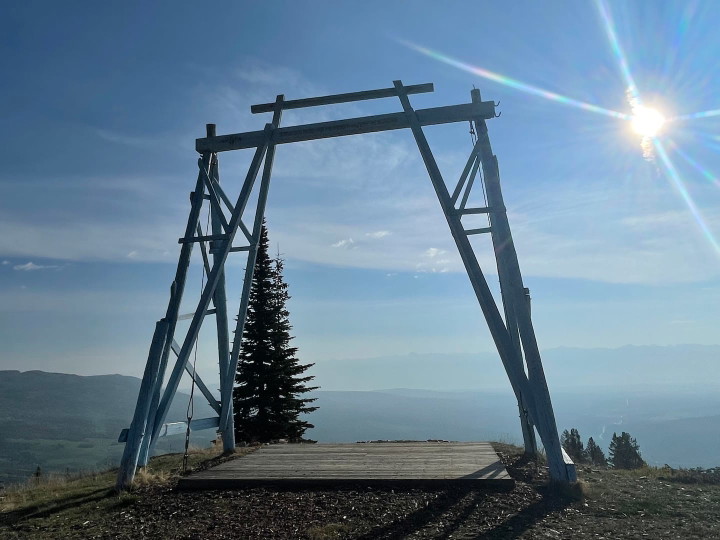 Mountain Escape | Hot Tub, Pool & Trails - Kimberley, BC, Canada