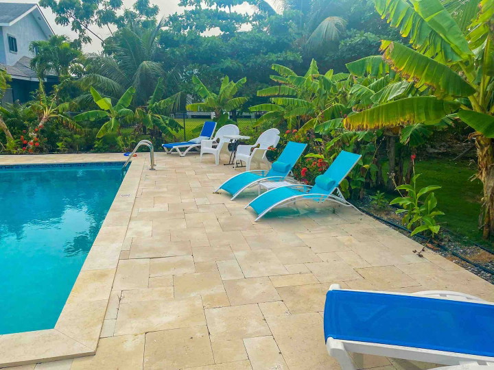 Tranquil Hideaway - Cayman Islands