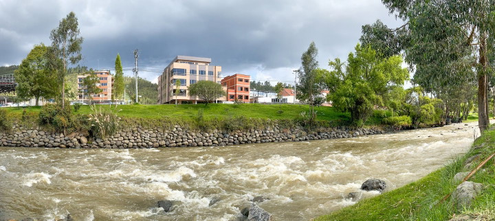 Riverview Duplex. Rooftop In A Peaceful Place! - Cuenca