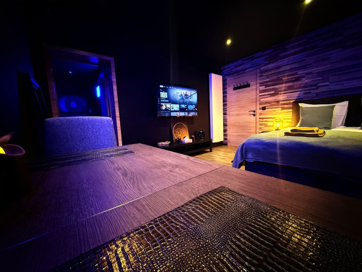 Zen Mons Serenity Room 2 - Mons