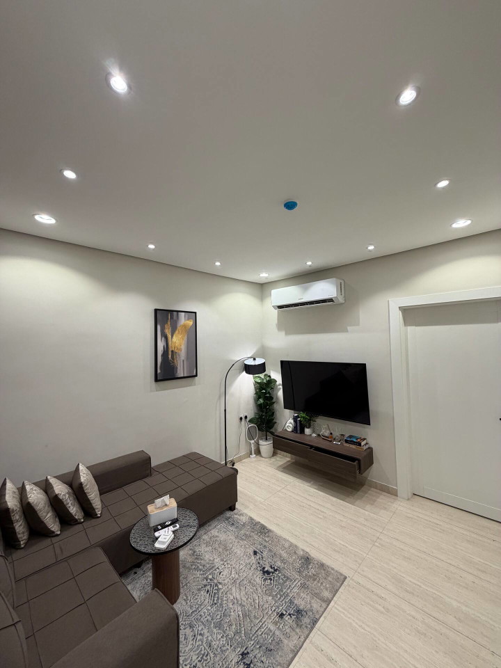 Bedroom And Living Room With Smart Entrance - Dammam
