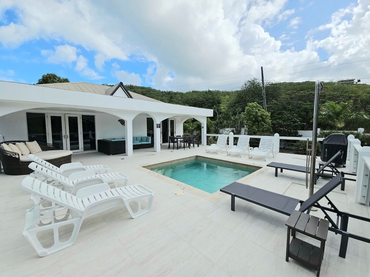 Remarkable 4 Bdr Home W/ Pool & Lush Garden - Antigua-et-Barbuda