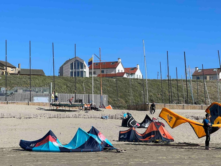 Boulevard77-plage-bord De Mer-chiens Autorisés-parc Gratuit - Zandvoort