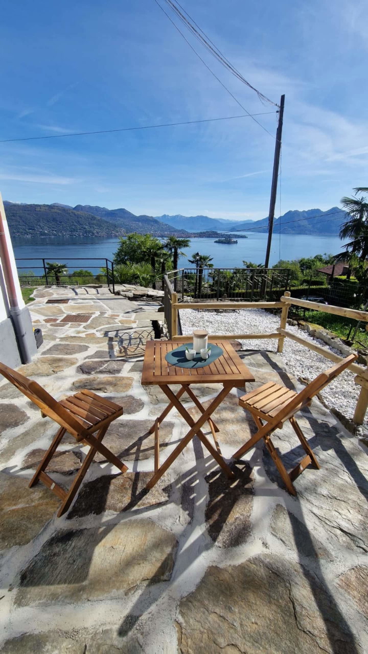 Maison Viola Avec Terrasse Surplombant Le Lac - Mergozzo