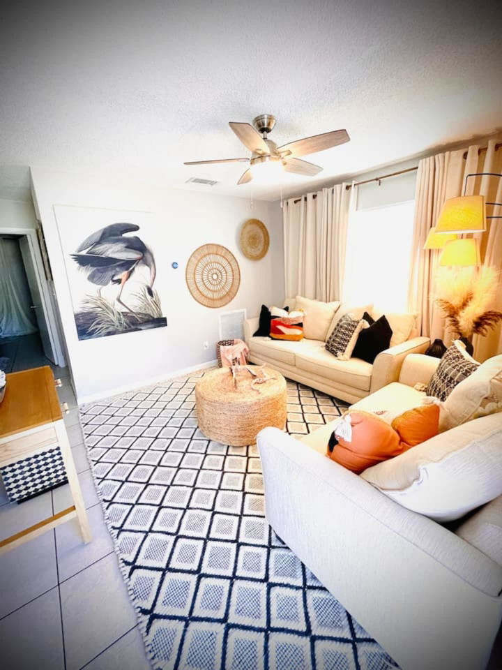 Boho-chic 2br · Beach, Las Olas & Fll - Dania Beach, FL