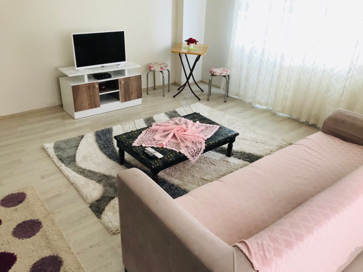 Site İçInde 1+1 Temiz Ev - İzmit