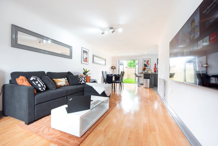 Colchester 3bdr House 2x Free Parking - Colchester