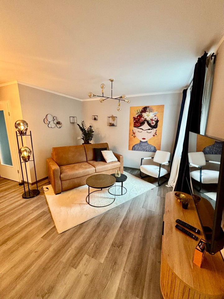 Stylish Apartment At The Edge Of A Field With Separate Entrance - Seligenstadt