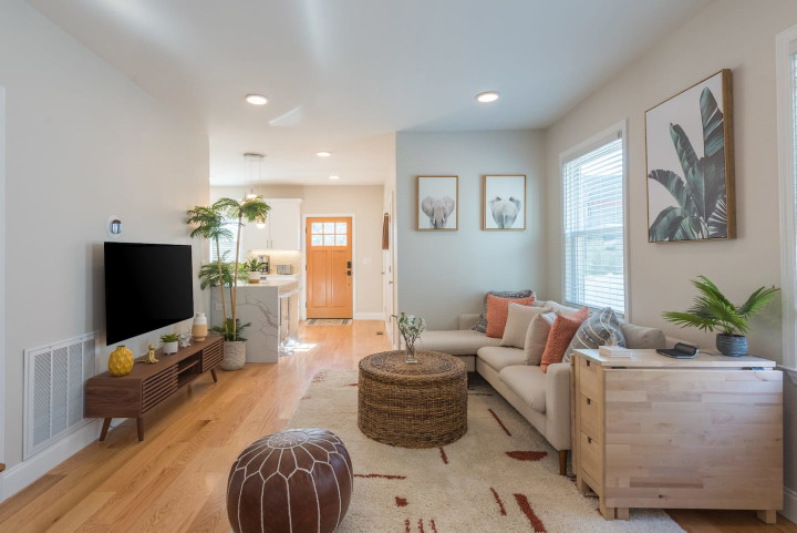 Airy Downtown 1br W/ Parking - Princeton, NJ
